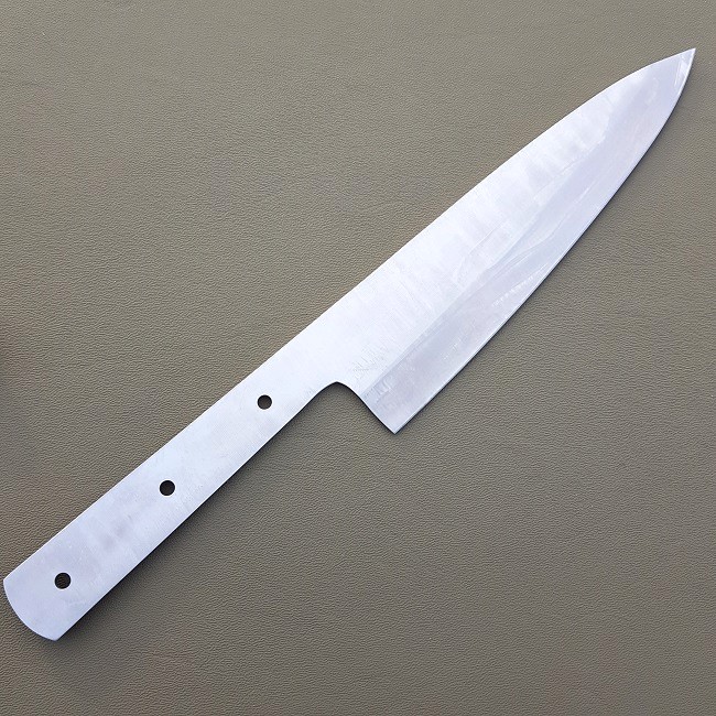 Köp Knivblad för att göra en egen kniv hos Knivmaterial.se